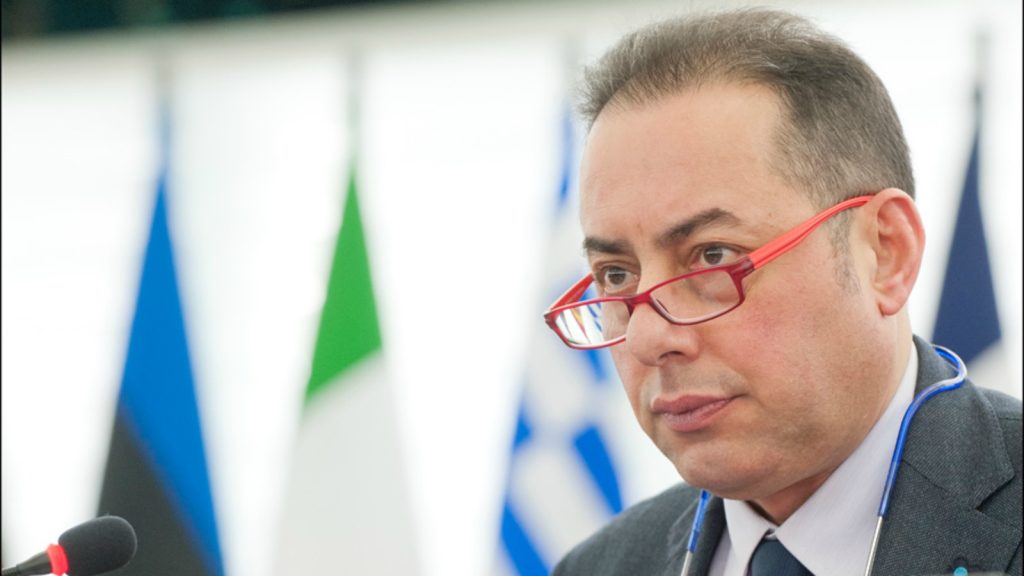 Pittella: Hawks are condemning Greece to death | Euractiv