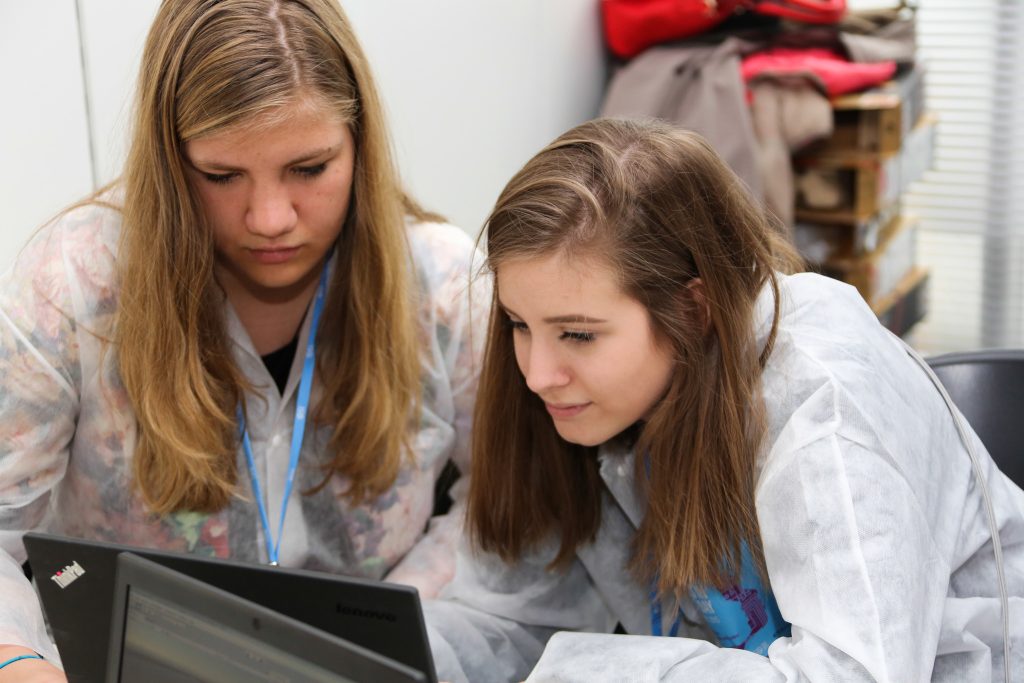 Paving the way for women in technology | Euractiv