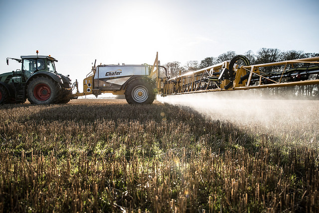 Monsanto sounded out by Bayer's massive cash offer | Euractiv