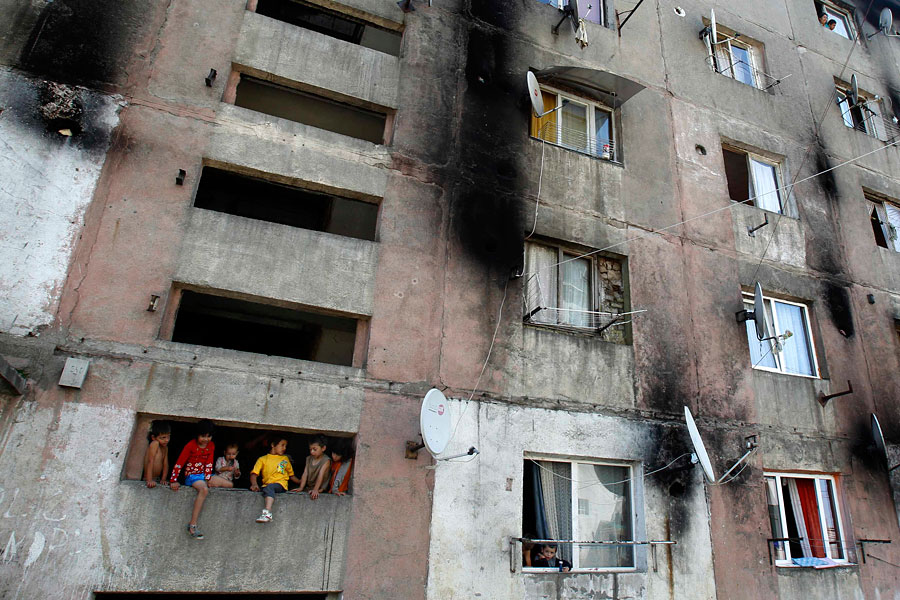 Study: Inadequate and poor housing costs EU €194 billion per year ...