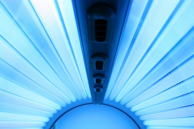 Sunbed ultraviolet radiation is ‘a complete carcinogen’, EU panel says ...
