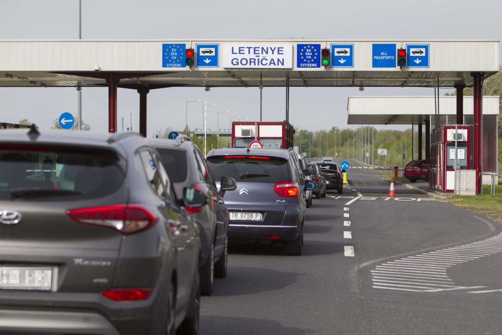 EU starts systematic checks at external borders today | Euractiv