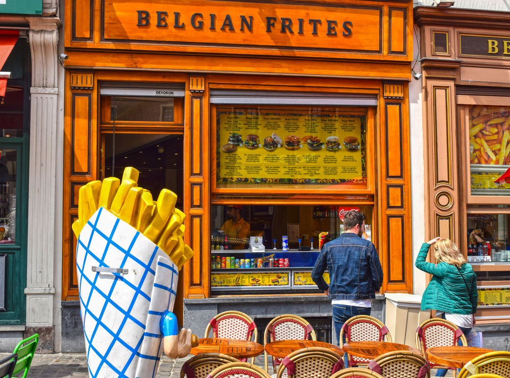 No, the EU does not want to ban your chips | Euractiv
