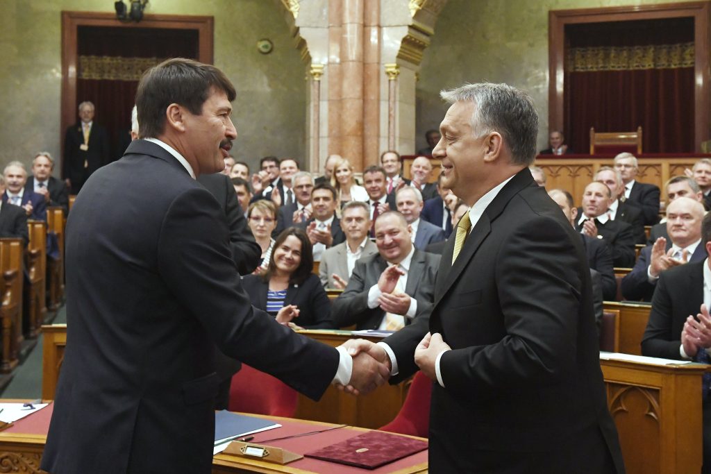Orbán sworn in as PM for third time, eyes 20 more years in power | Euractiv