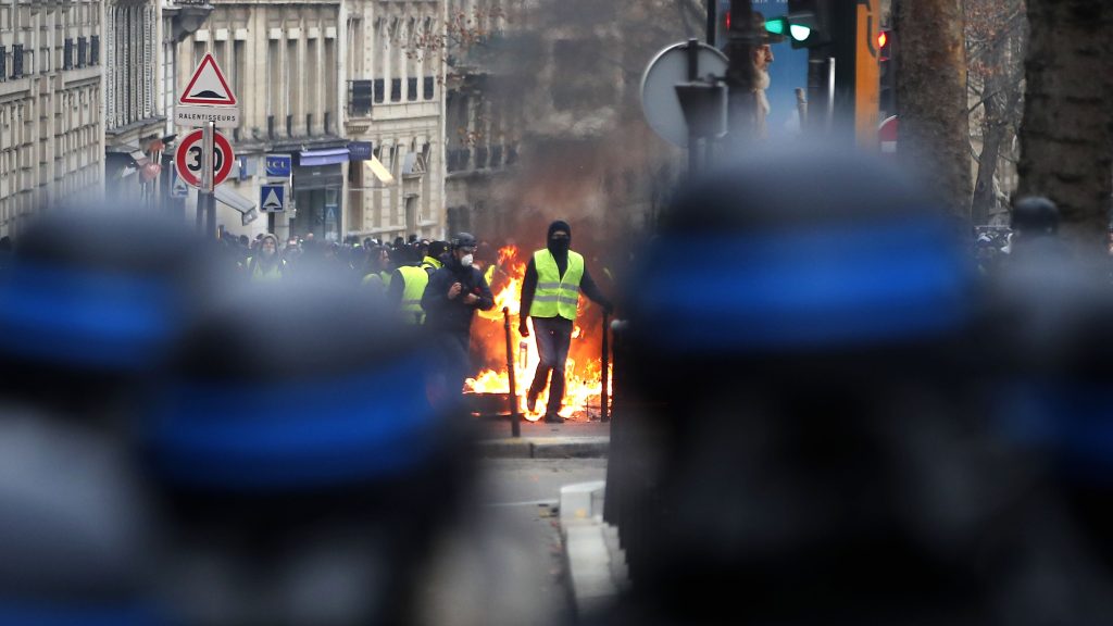 ‘Yellow vests’ killed EU bid to phase out regulated electricity prices ...