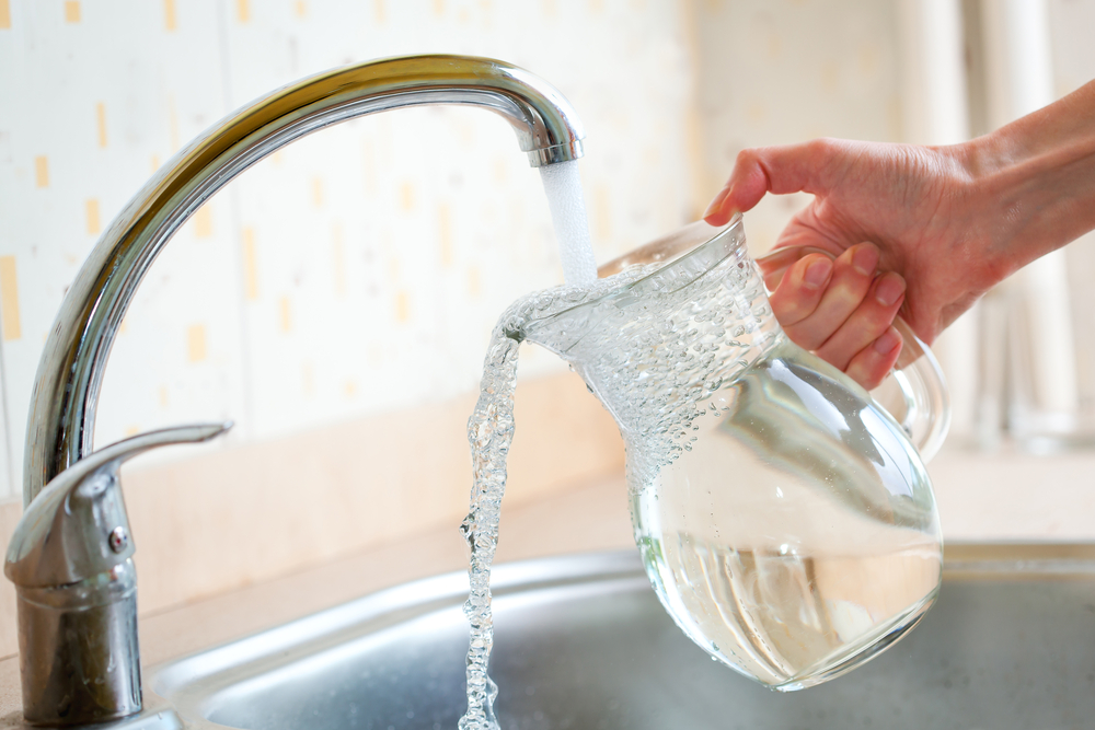 Parliament seals historic first citizen-led EU law on tap water | Euractiv