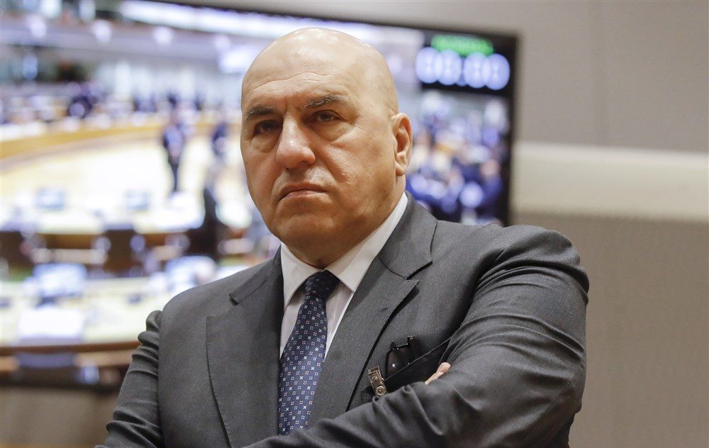 Italian defence minister questions relevance of NATO | Euractiv