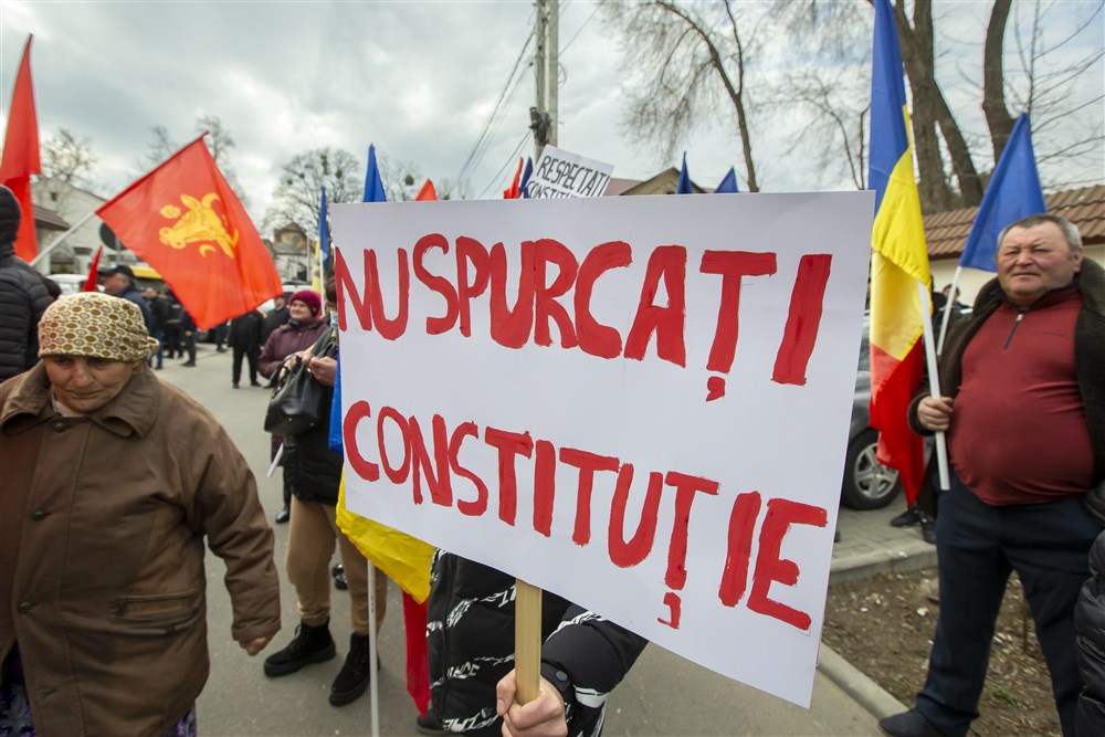 Moldovan parliament rules: the national language is Romanian | Euractiv