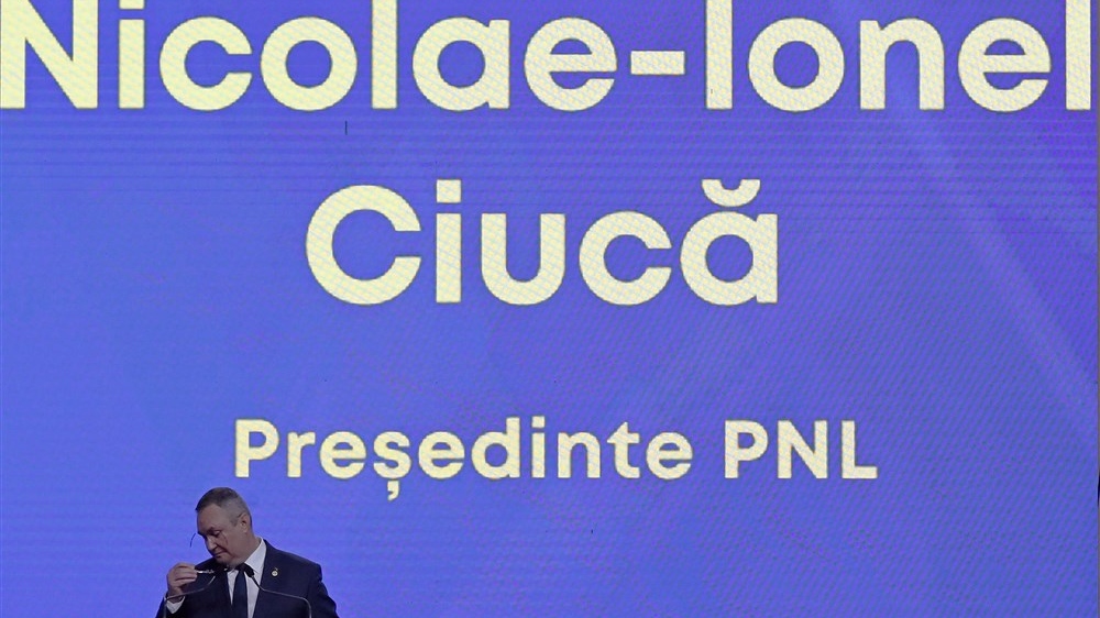 Romanian politicians spar over purported increase of car insurance ...