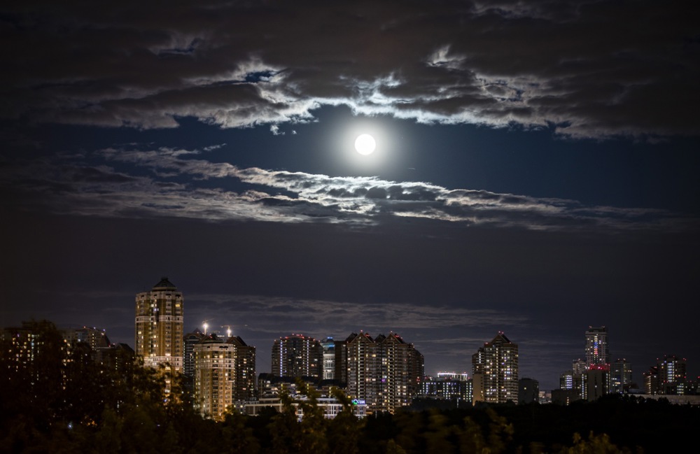 Russia's Luna-25 spacecraft crashes on the Moon | Euractiv