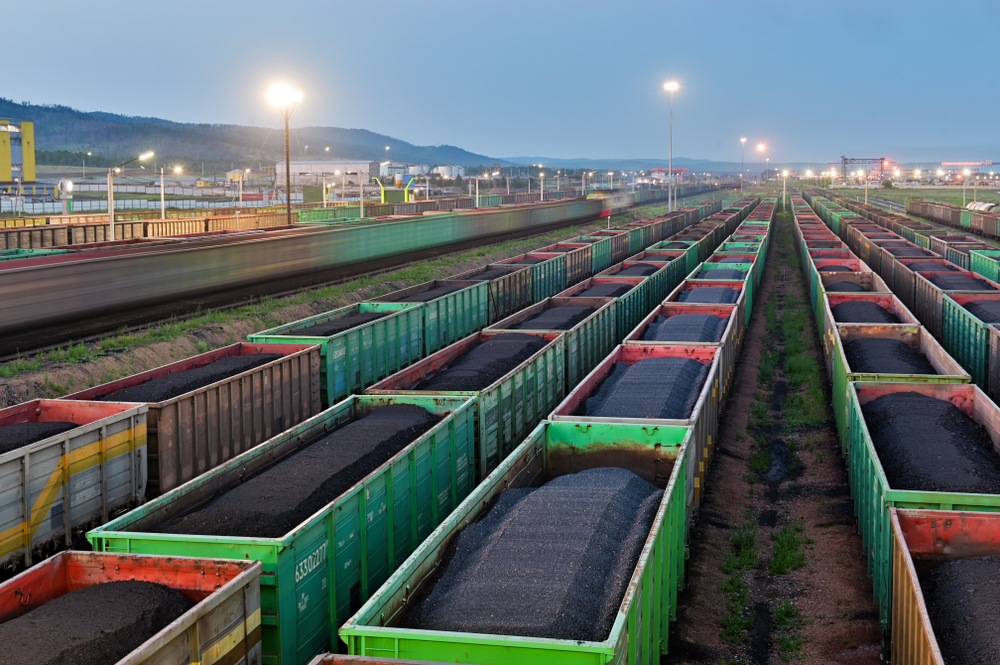 Polish senator: Russian coal still flowing into Poland | Euractiv