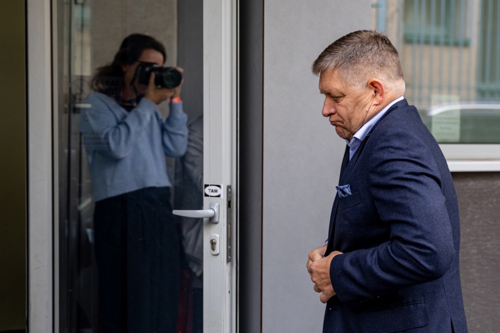 Slovakia’s Fico to take government reins in time for EU summit | Euractiv