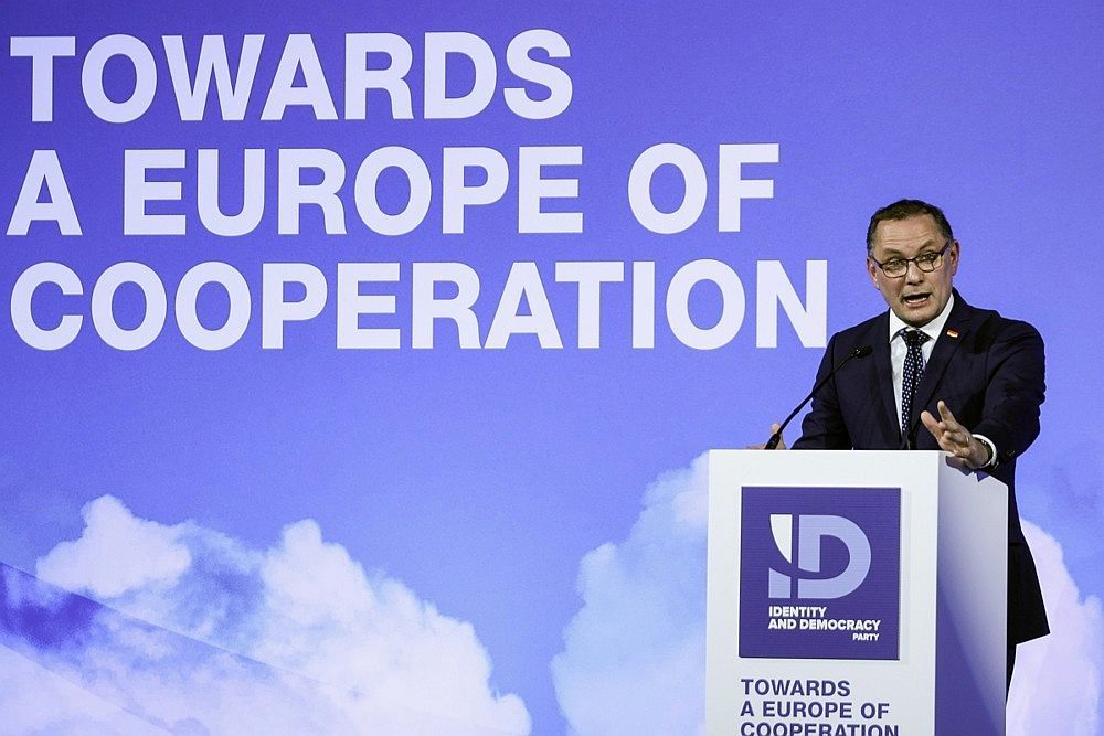 German far-right AfD kicked out of ID-group | Euractiv