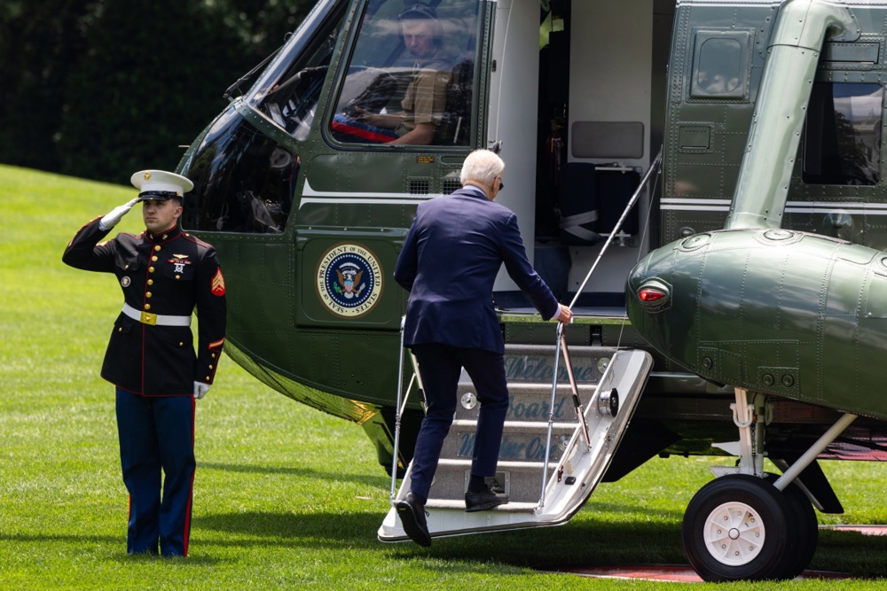 Biden allows Ukraine limited use of US arms to strike inside Russia ...