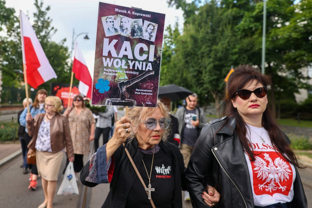 Quarrel over WWII massacre rekindles bad blood between Poland and ...