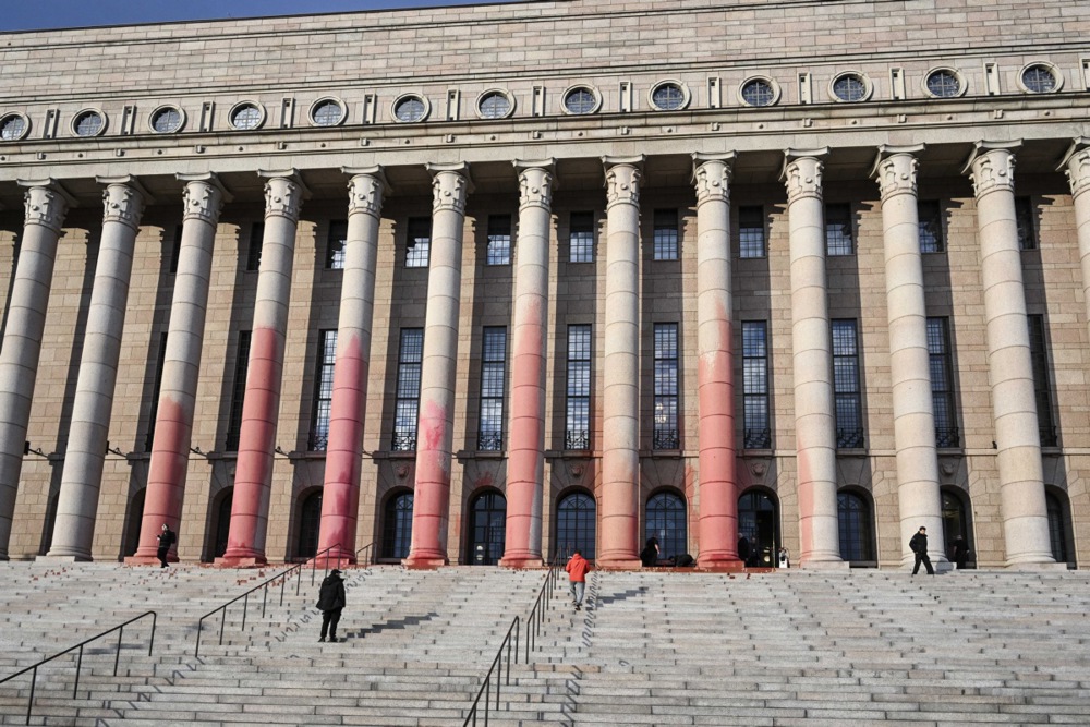 Finnish MPs condemn activists after red paint stunt over peatland ...