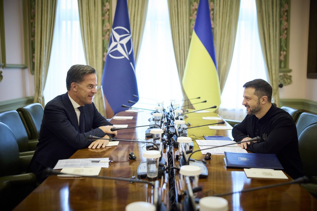 NATO's Rutte arrives in Kyiv on first trip after taking post | Euractiv