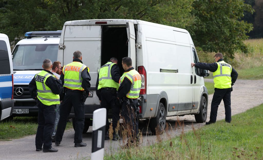 Germany sees drop in asylum applications after migration crackdown ...