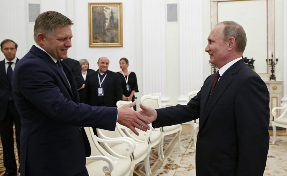 EU reiterates Russia stance amid Fico’s Moscow plans | Euractiv