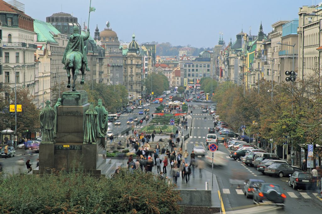 New polls show growing support for Czechia's populist Motorists party ...