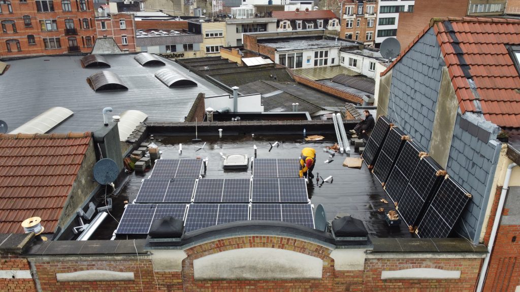 Local energy communities pinning hopes on new Commission | Euractiv