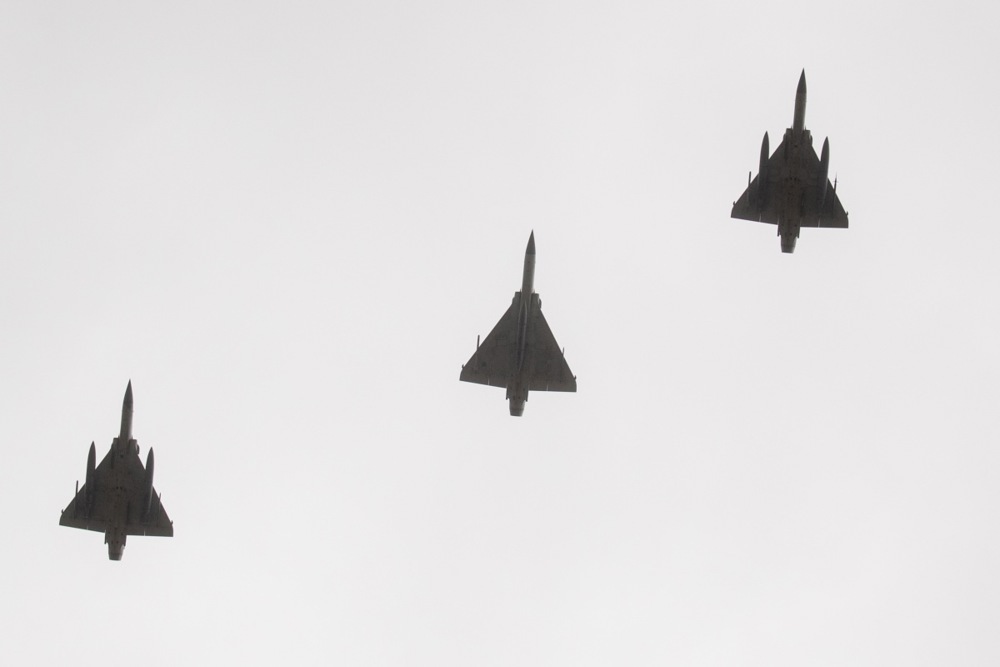 Long-awaited French fighter jets arrive in Ukraine | Euractiv