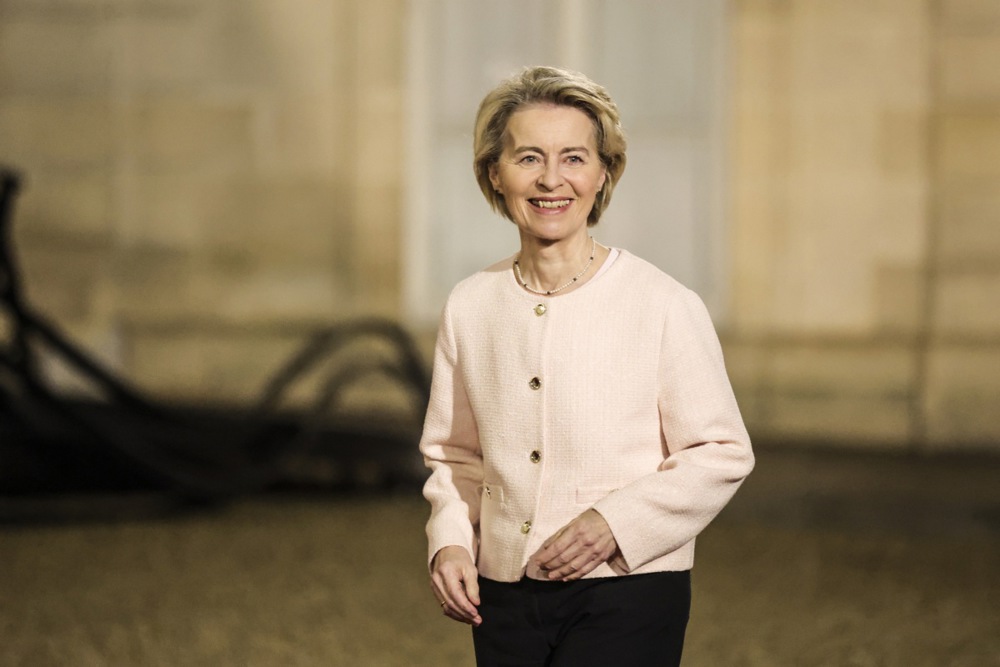 Von der Leyen launches world's largest public-private partnership to ...