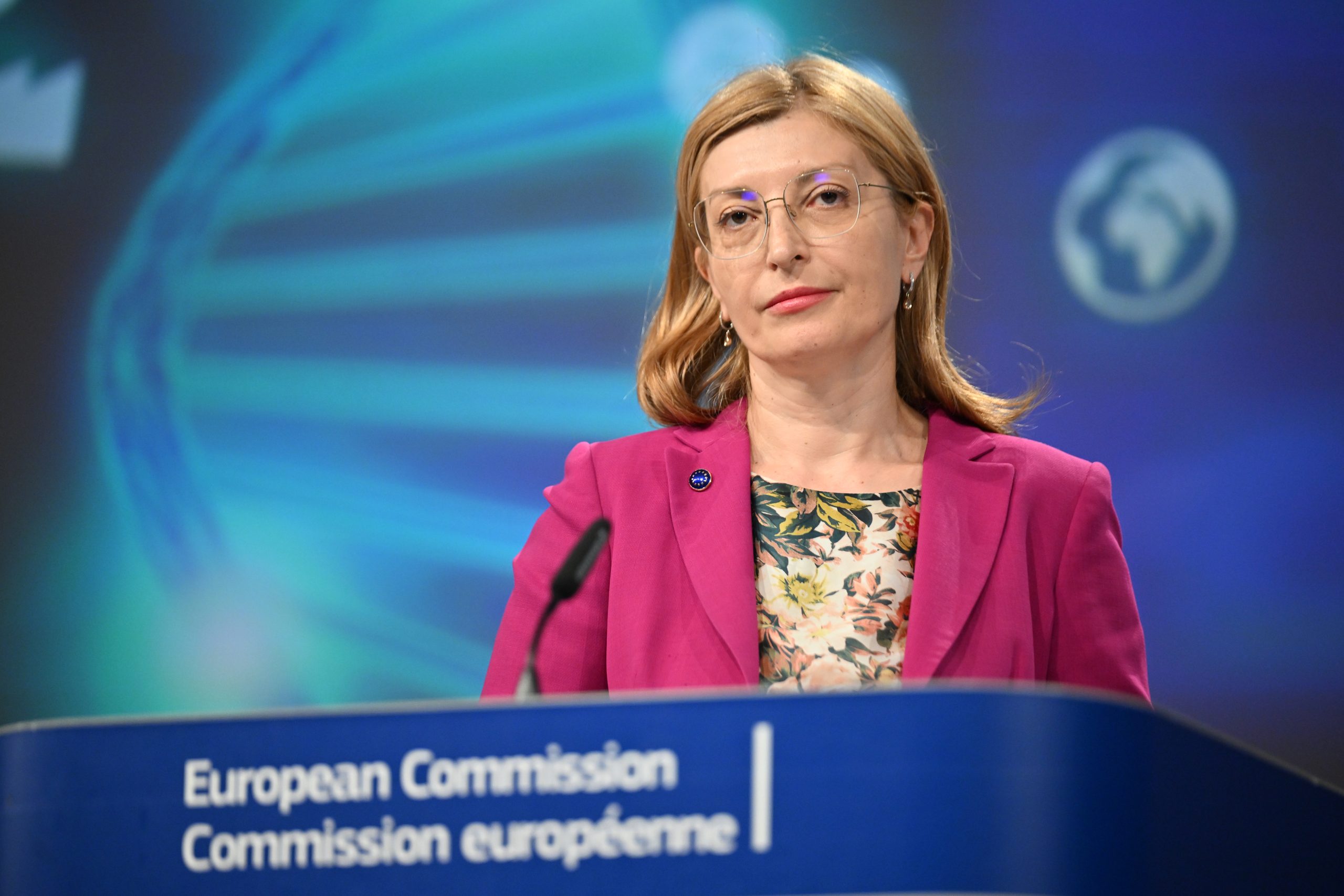 European Commission aims to guide research cash to political priorities ...