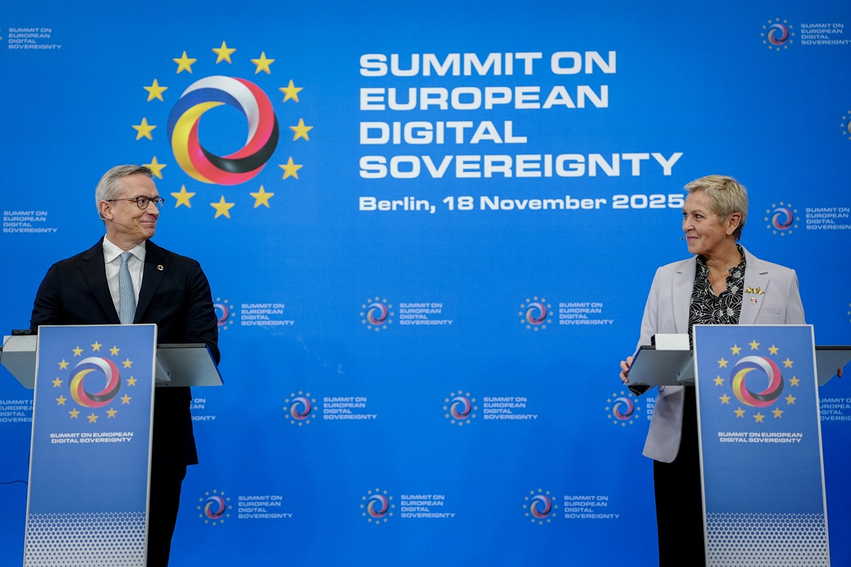 Germany fails to back up French calls to 'Buy European' | Euractiv