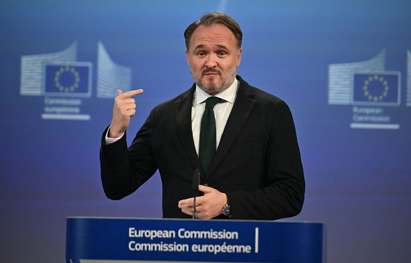 EU confirms more rules targeting Airbnb and short-term rentals | Euractiv
