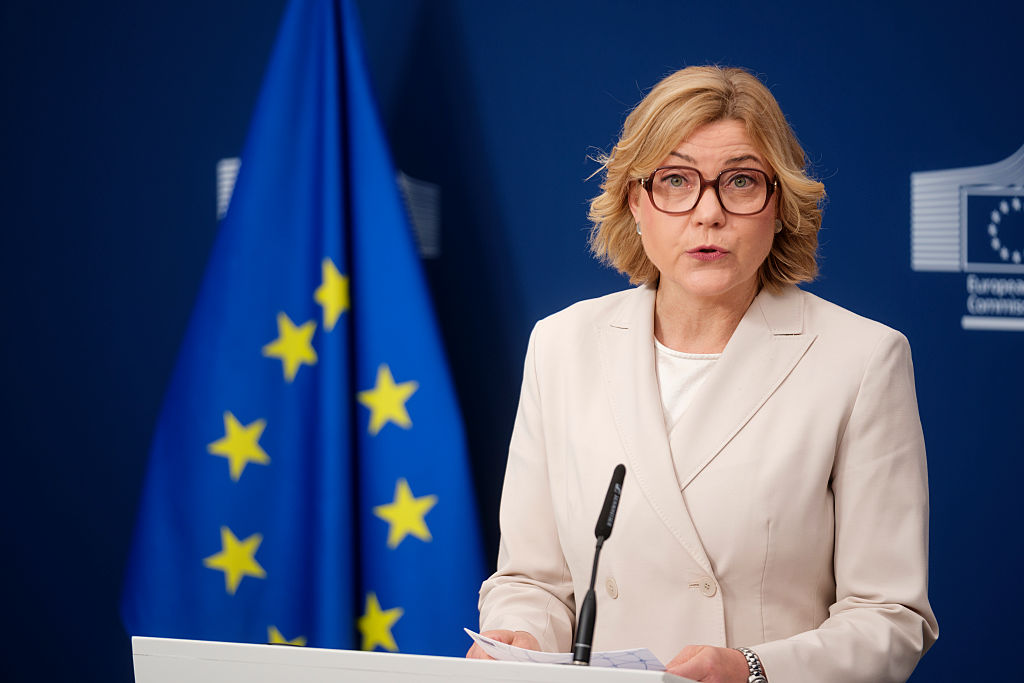 Commission hails full-stack tech sovereignty approach, document reveals ...