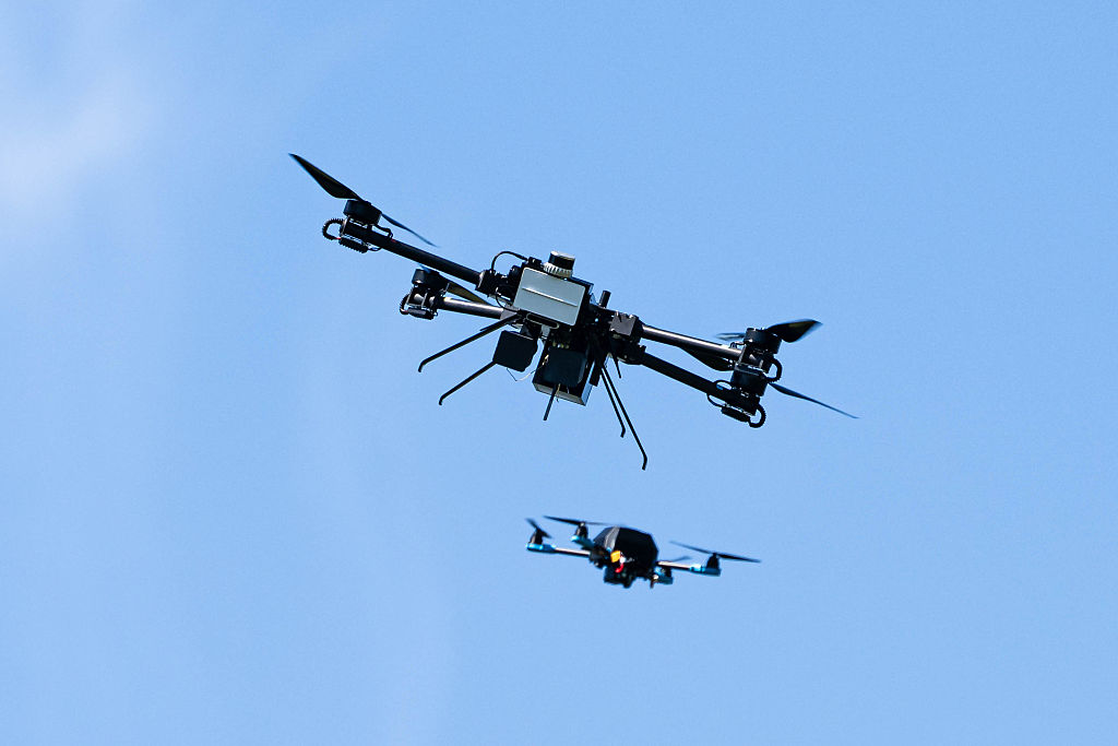 Russian drone hits Romania apartment building, Bucharest says | Euractiv