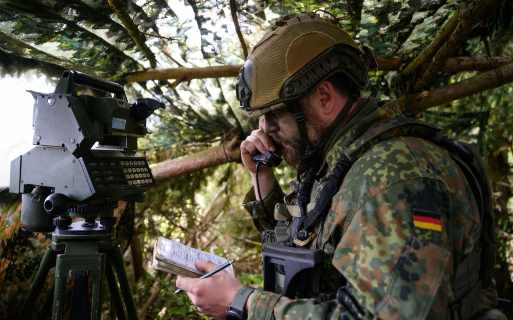 Europe’s digital sovereignty: Building clouds, borrowing intelligence ...