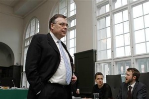 Iceland puts former PM on trial over crisis | Euractiv