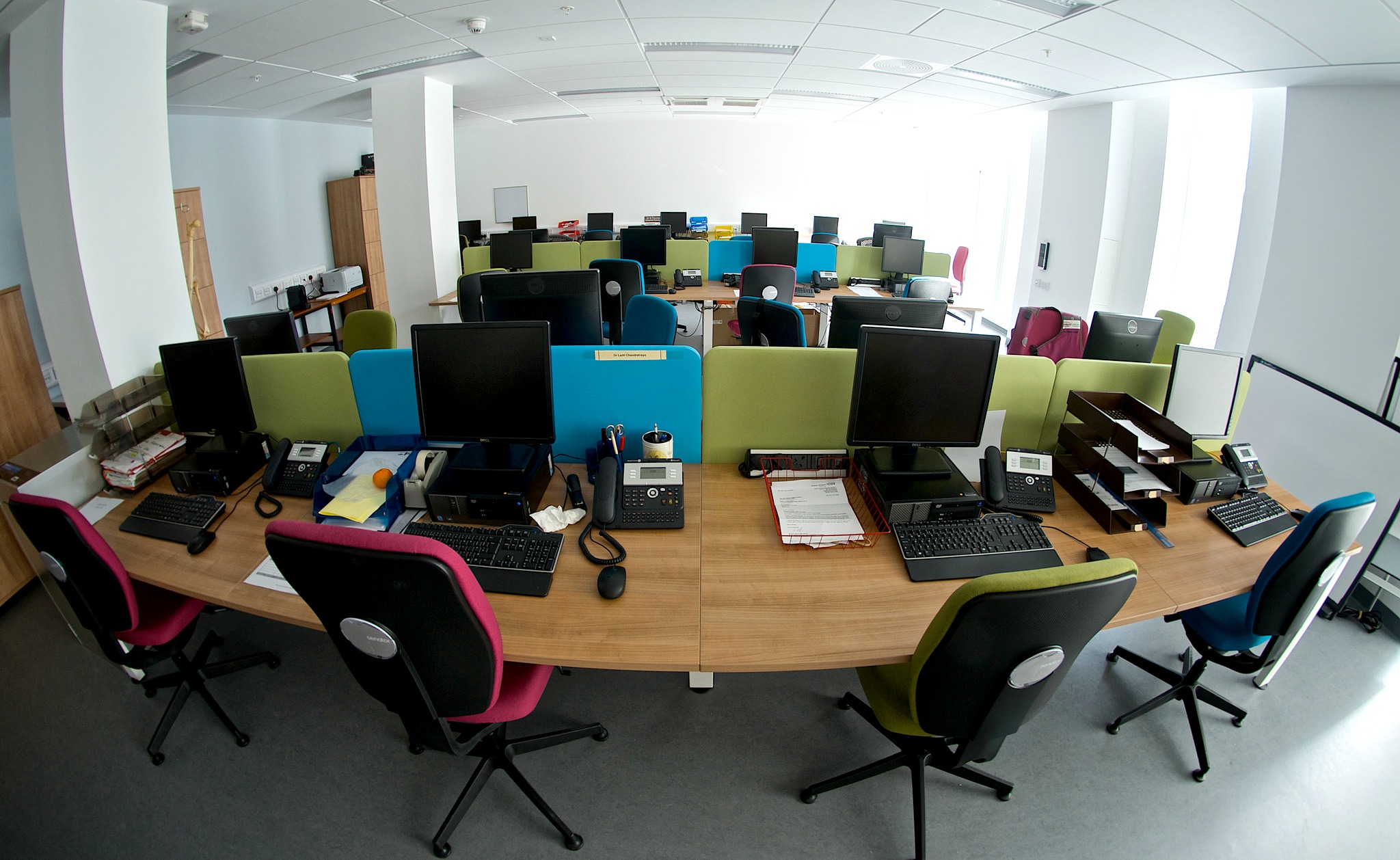Study: The French are the least satisfied with their working conditions ...