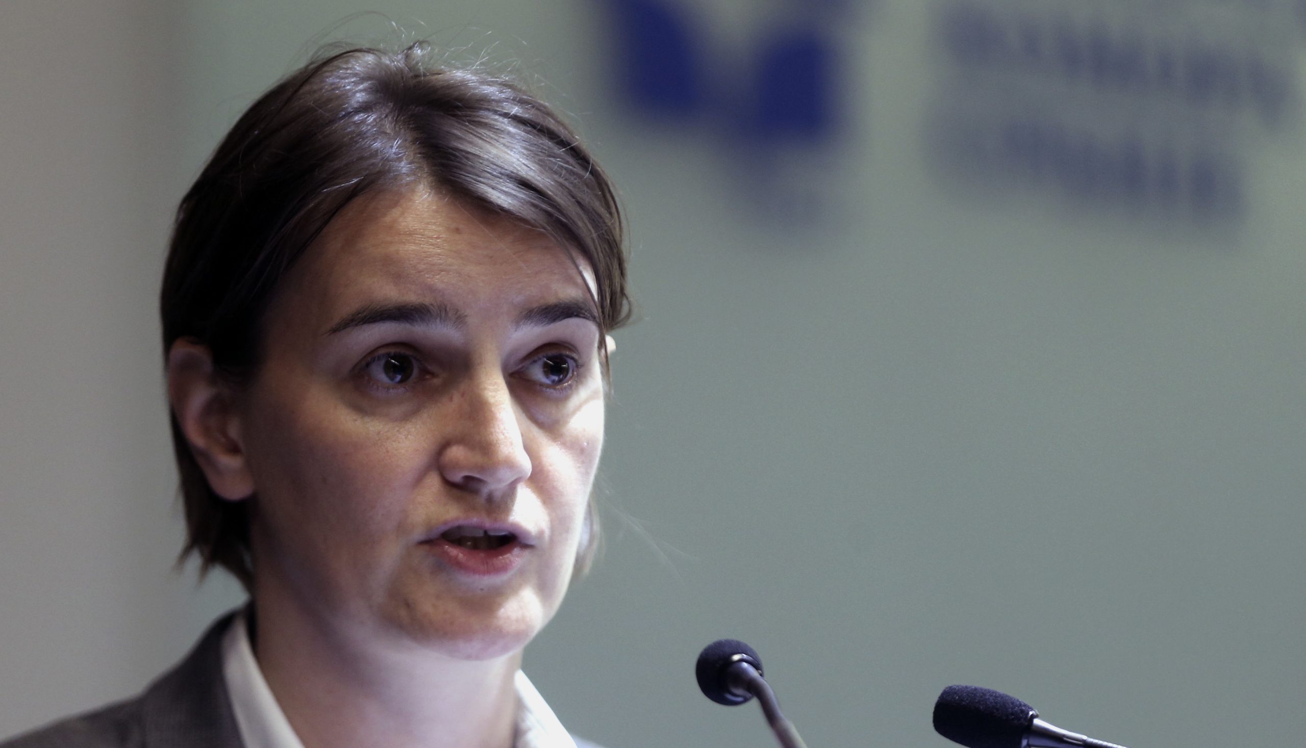 Serbia's first female PM sticks to EU path | Euractiv