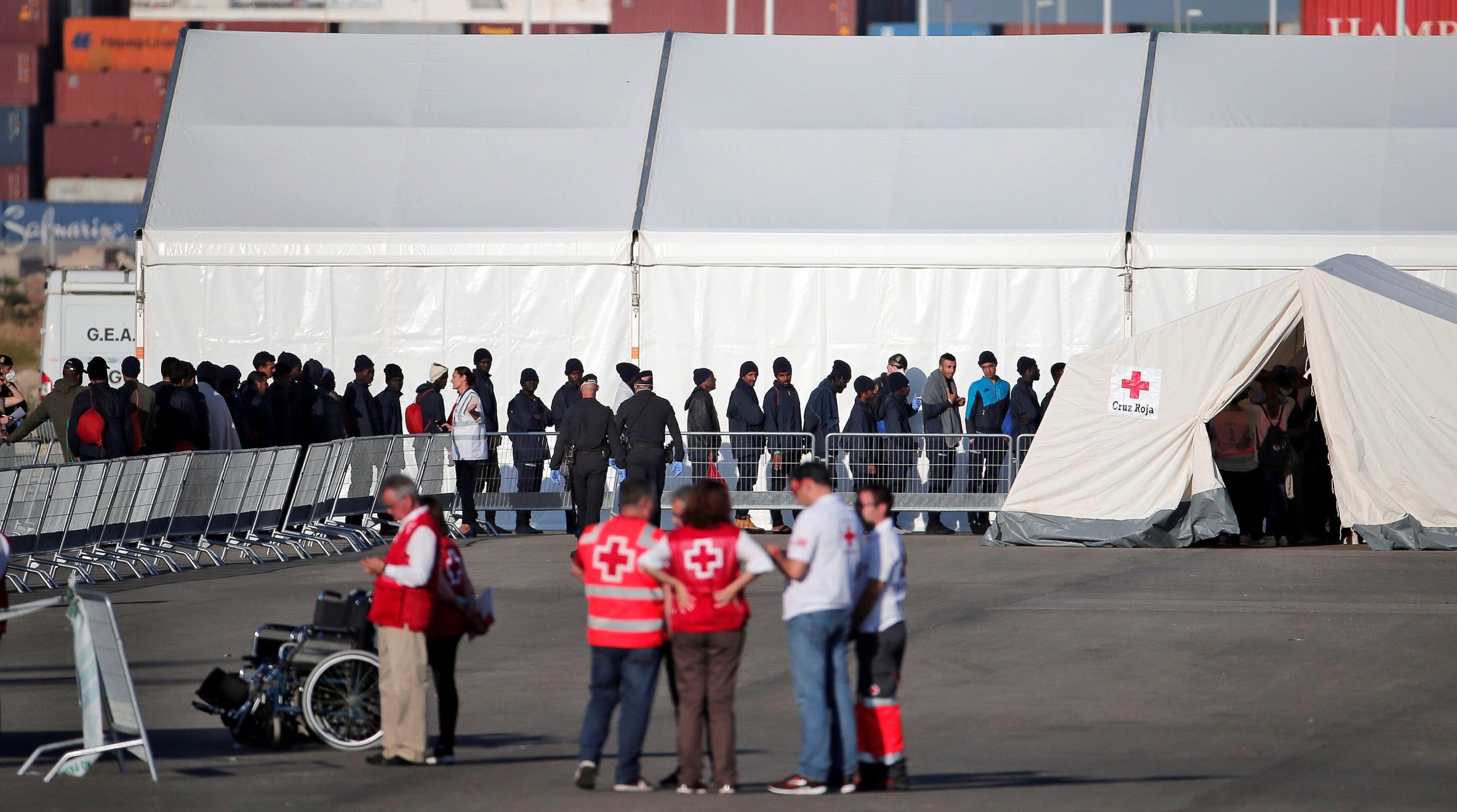 Half of Aquarius migrants seek asylum in France | Euractiv
