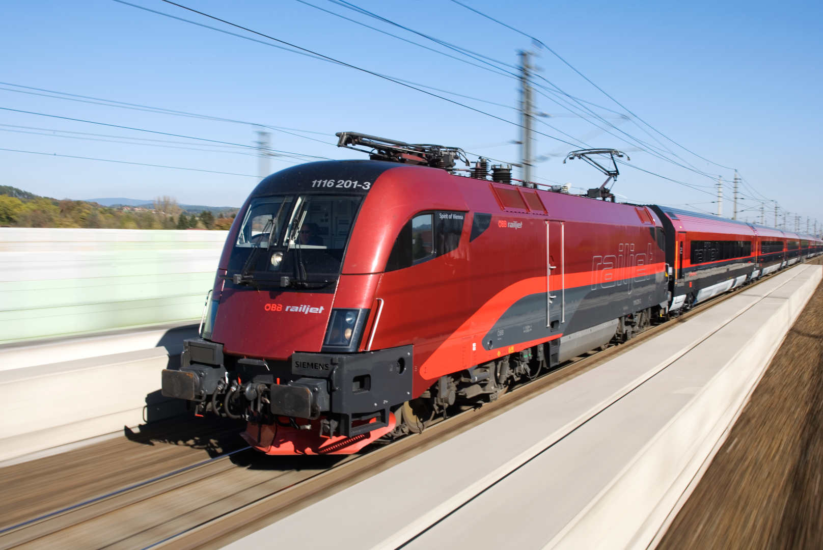 Austria's trains take over short-haul flight route | Euractiv