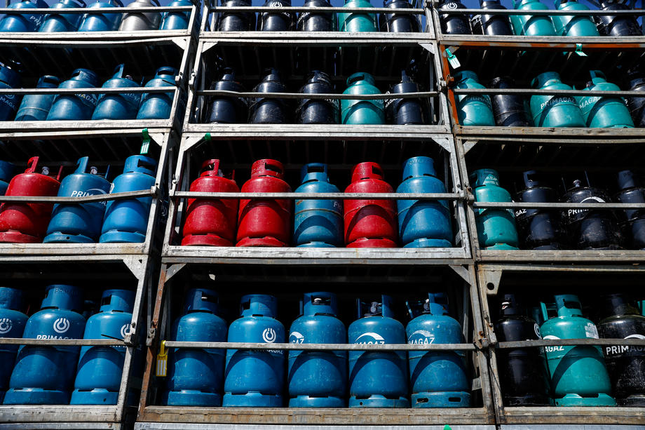 Dutch gas storage above EU target, now at 90% capacity | Euractiv