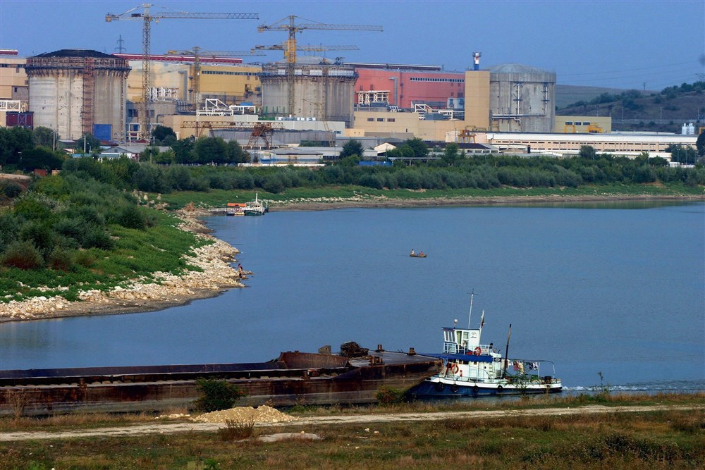 Draft law for nuclear project in Romania gets government nod | Euractiv