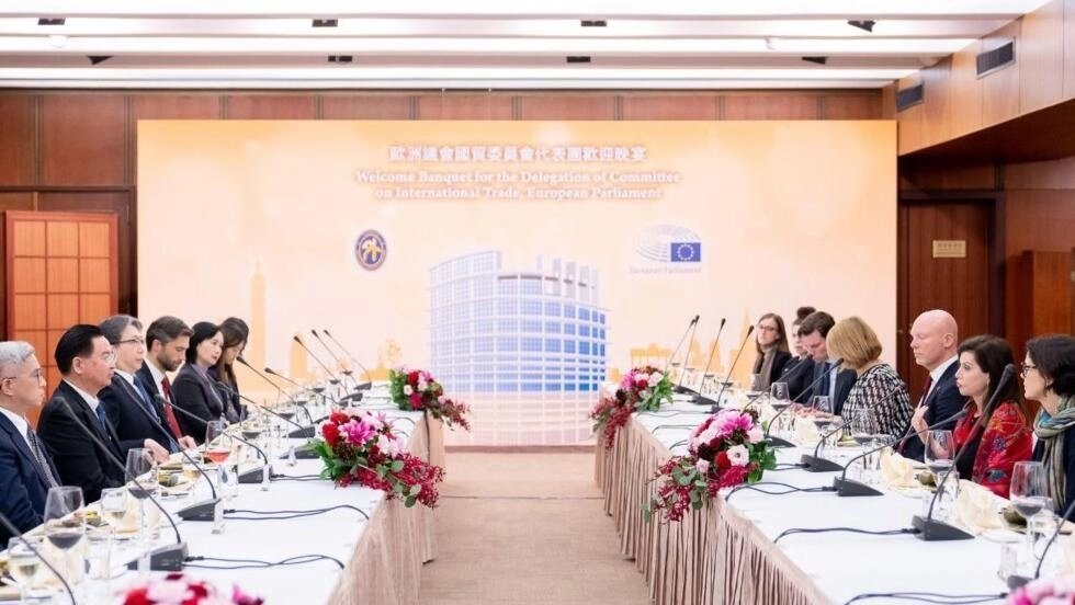 Taiwan seeks quick progress on long-stalled EU investment deal | Euractiv