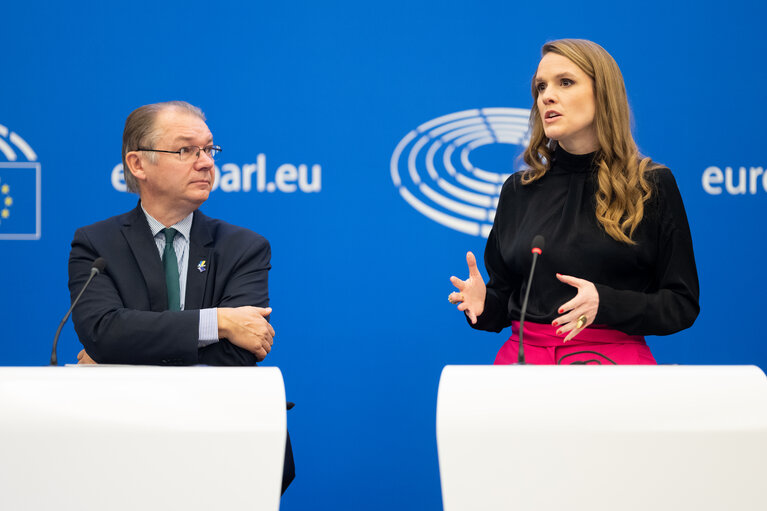 Greens to have pan-European focus for EU elections campaign strategy ...