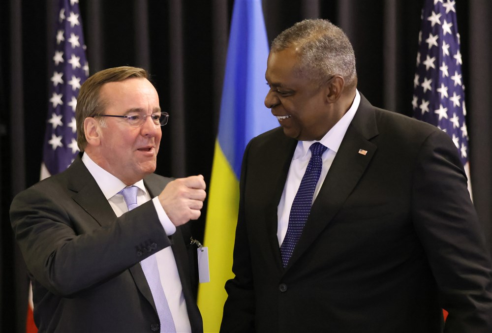 Allies move to bolster Ukrainian tank forces ahead of counteroffensive ...
