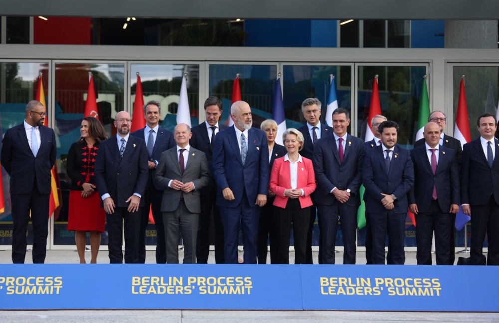 Serbia refuses to sign EU-backed dialogue agreements at Berlin Process ...