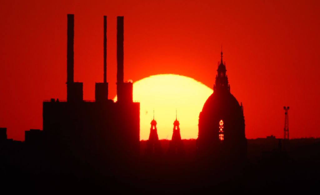 2024 was the hottest year on record, surpassed 1.5°C threshold | Euractiv